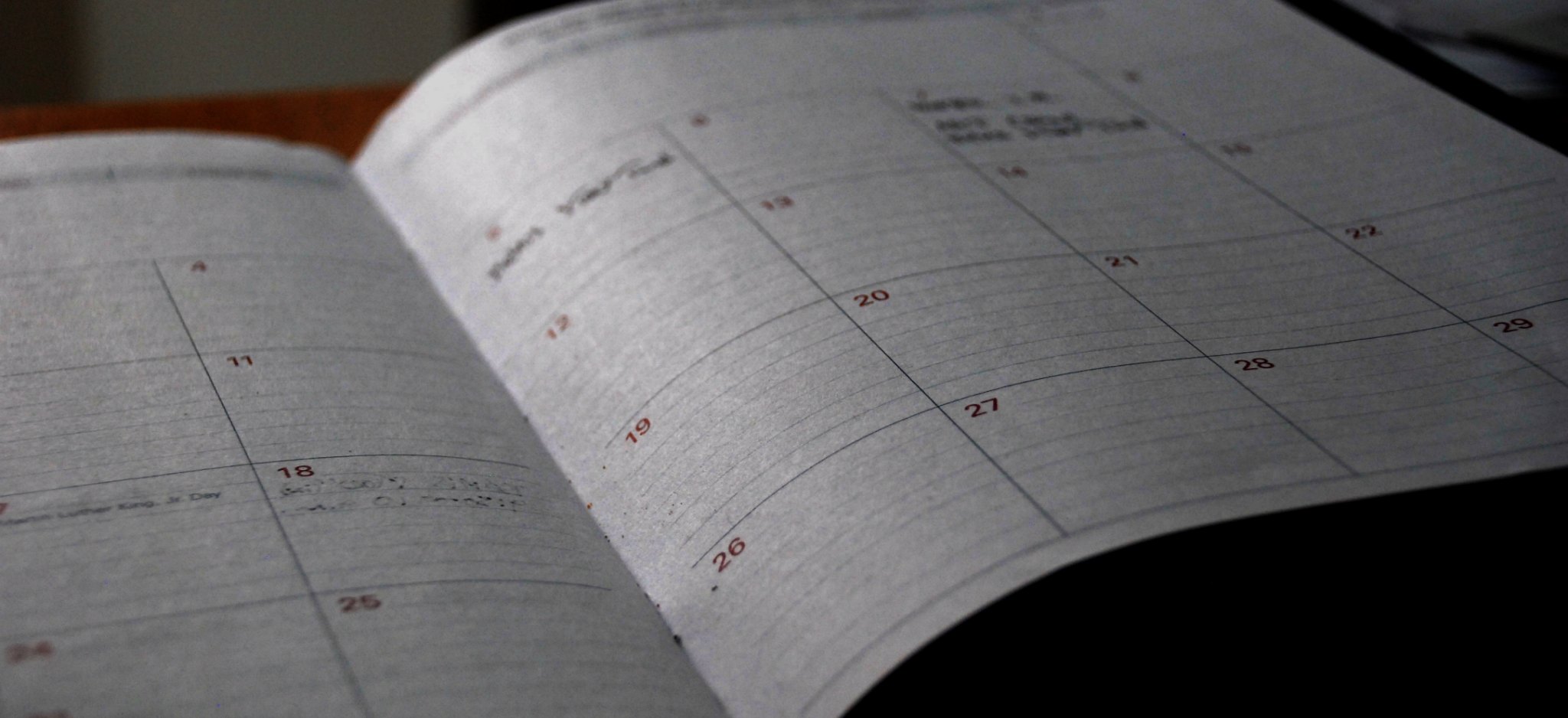 Annual Vs Monthly Billing Which To Choose For Your SaaS Business Annual Vs Monthly Billing Which To Choose For Your SaaS Business